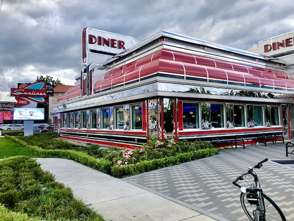 Sunliner Diner Pigeon Forge TN - The Traveling Locavores